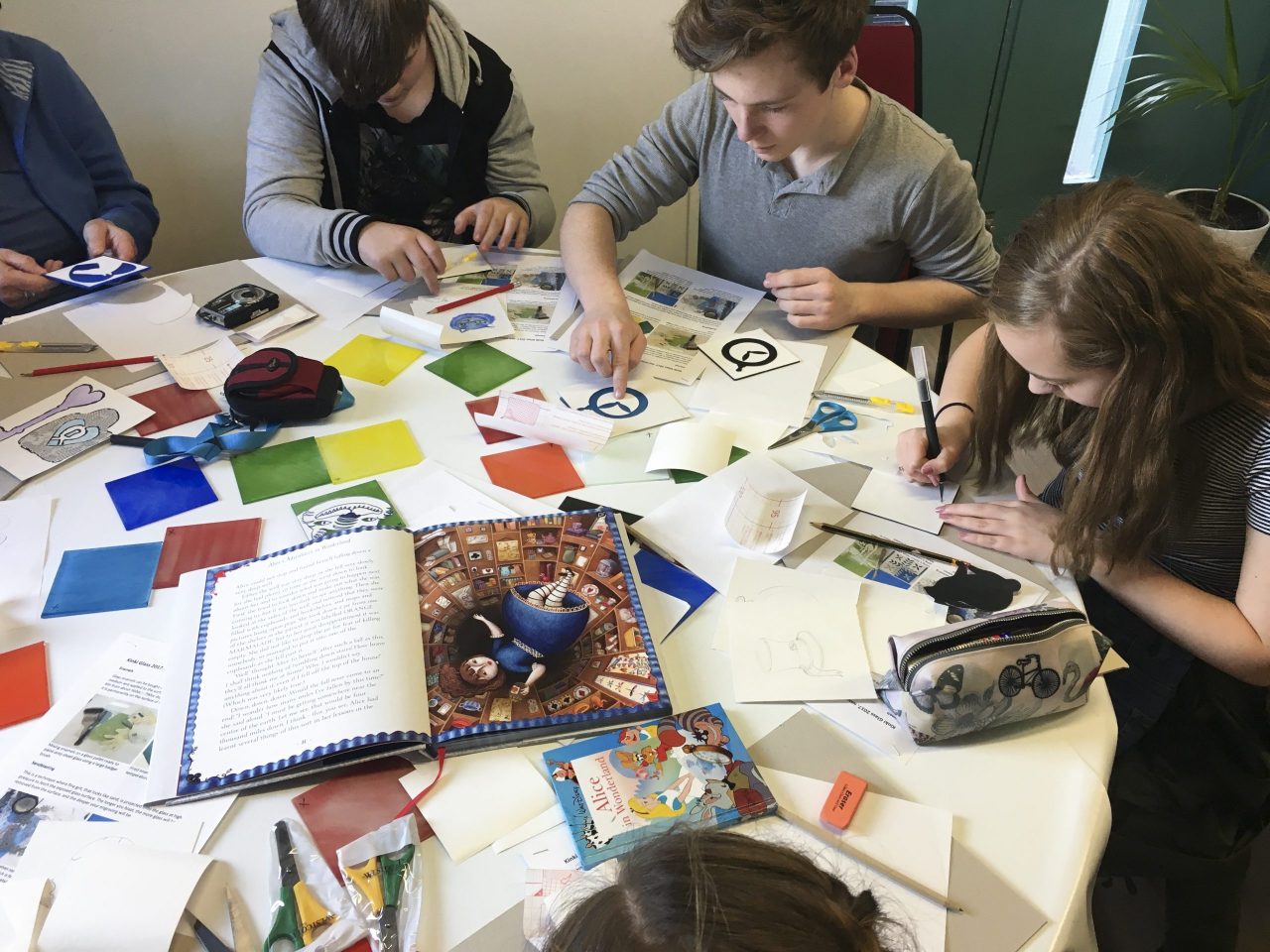 Tenbury High School GCSE project – Kinki Glass School Workshops